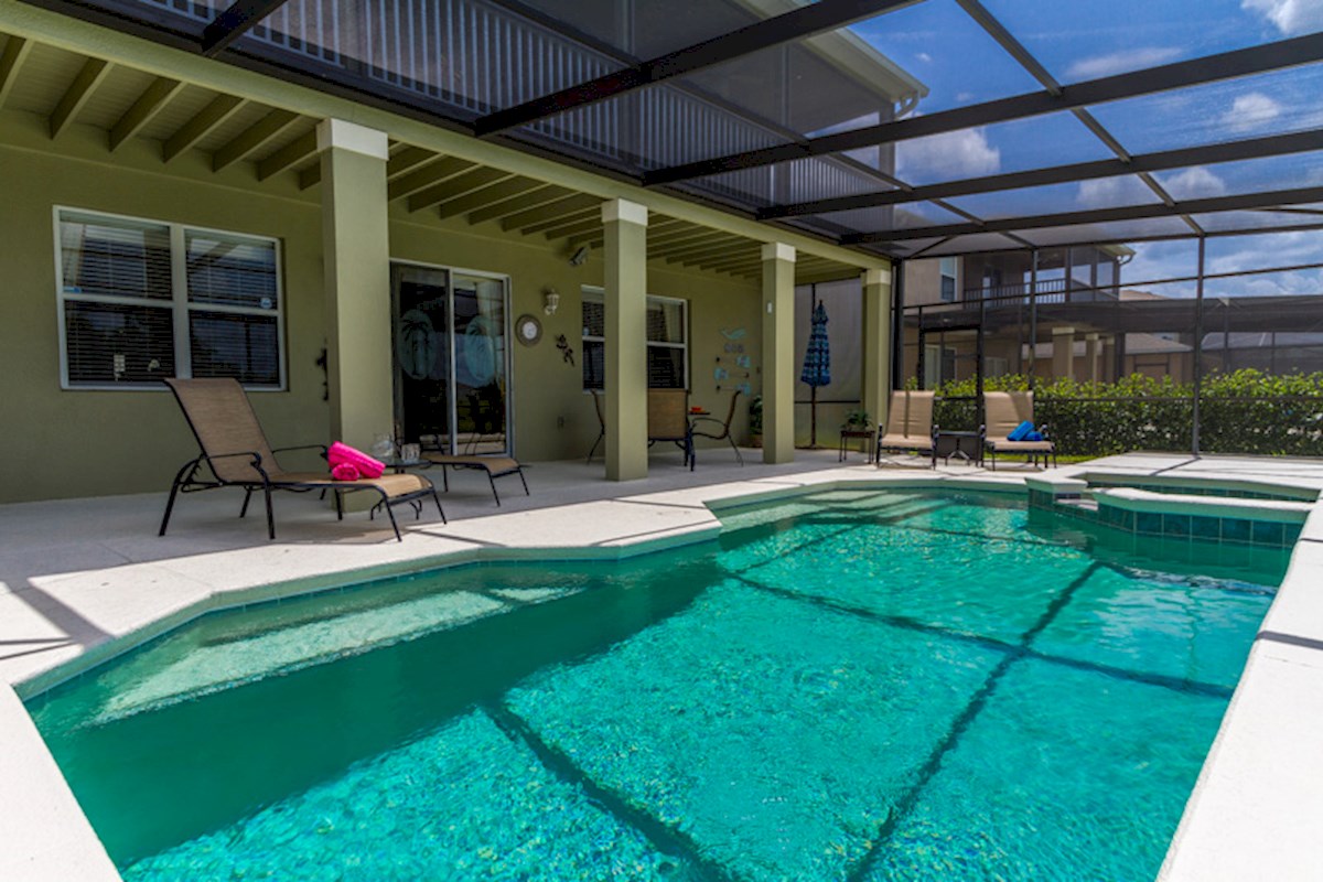 Luxurious 4 Bed 4 Bath Villa | The Shire at West Haven