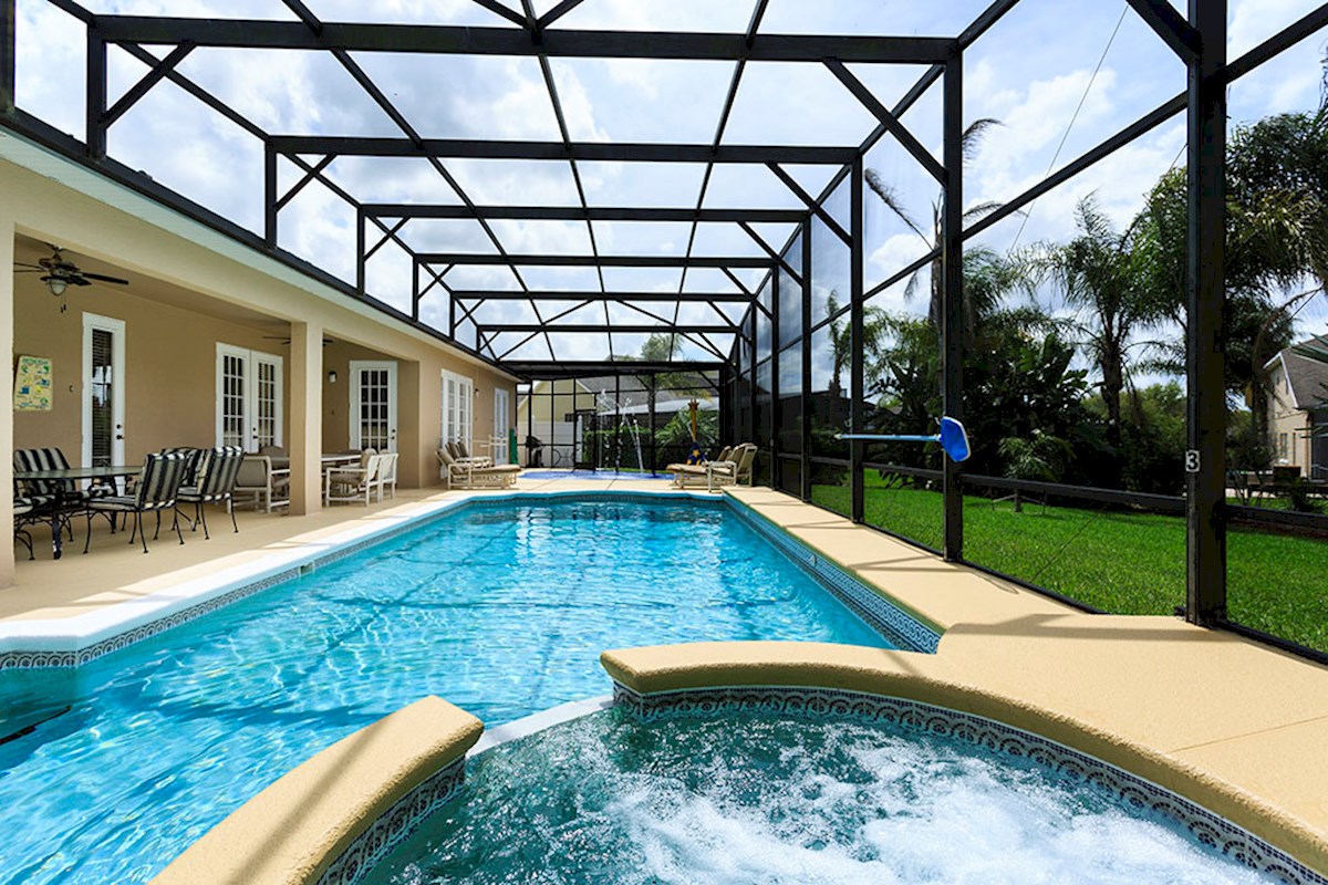 Stunning 7 Bedroom Formosa Gardens Villa | Private SPLASH PAD!!