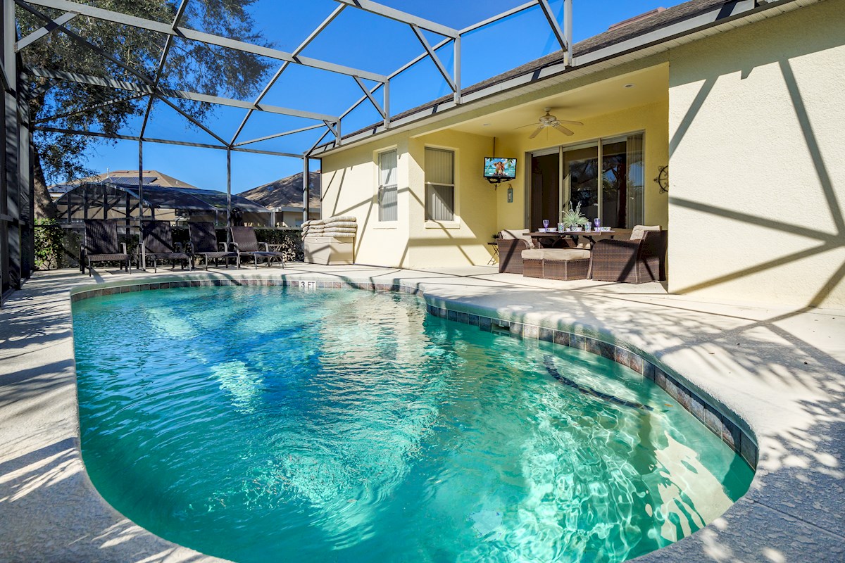 4 Bed 3 Bath Villa with Private SOUTH Pool, Gated Resort ref 530