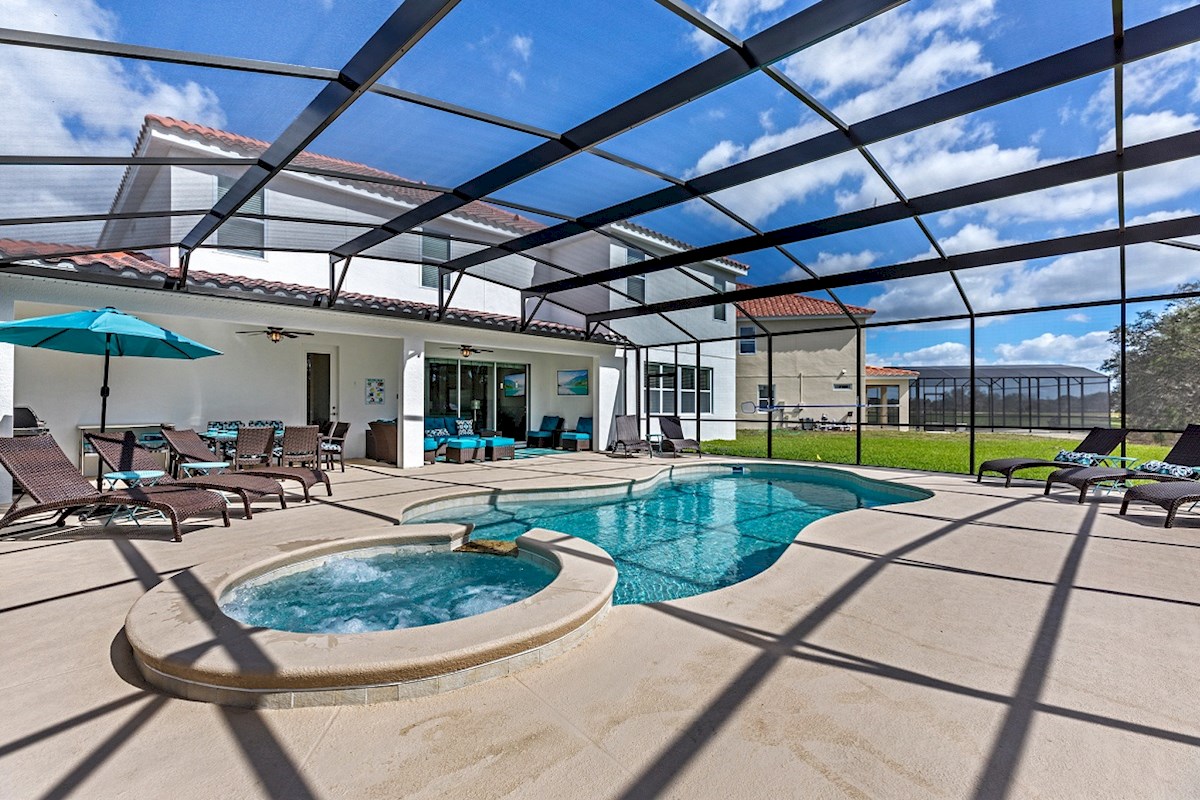 Luxury Executive 9 bed South View Villa, Solterra Resort