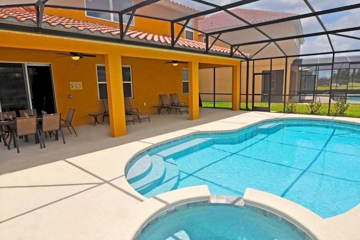 * Solterra Resort | 6 Bed 5½ Bathroom Villa | Pool and Spa