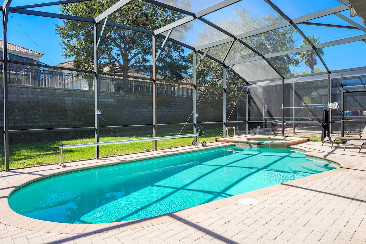 Windsor Hills Stylish 6 Bed 4 Bath Villa | South Facing Pool