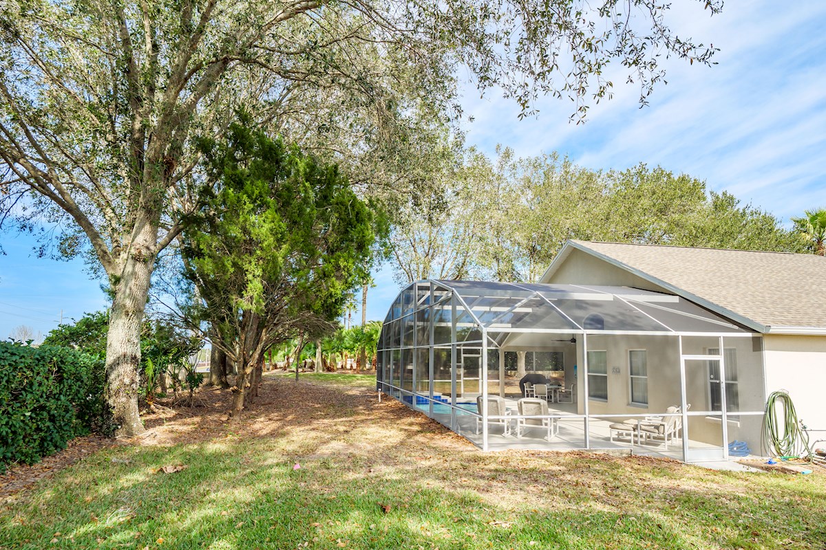 4 bed 3 bath Contemporary Home - Hollybrook@Hampton Lakes