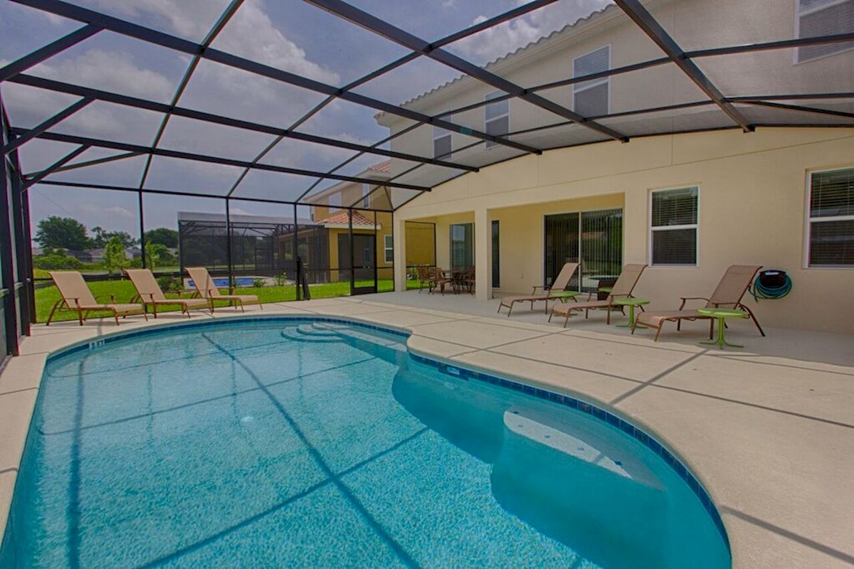 Fabulous 6 bed 5 bath, luxurious villa on Solterra Resort