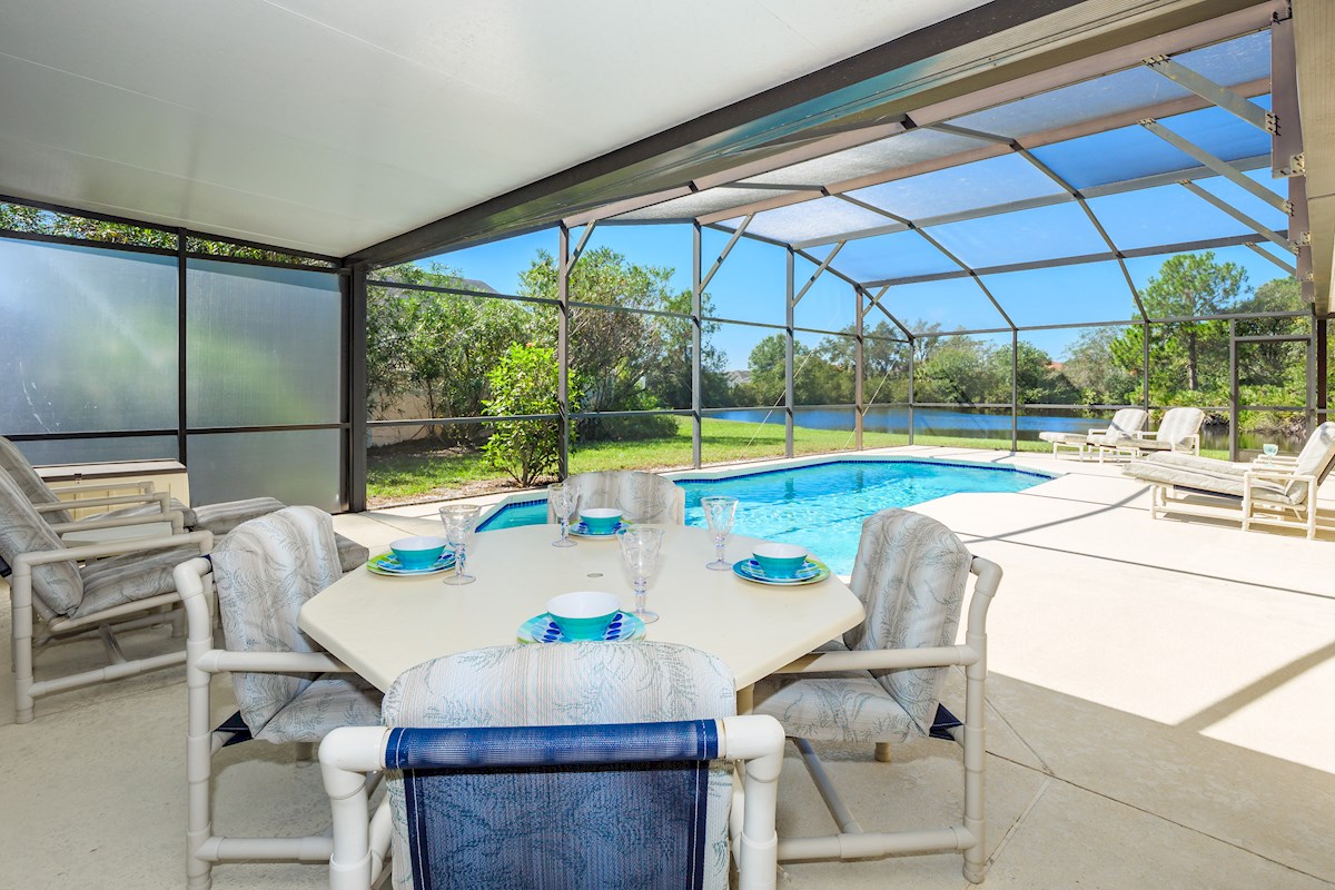 Sunridge Woods 3 Bedroom 2 Bath Florida Villa