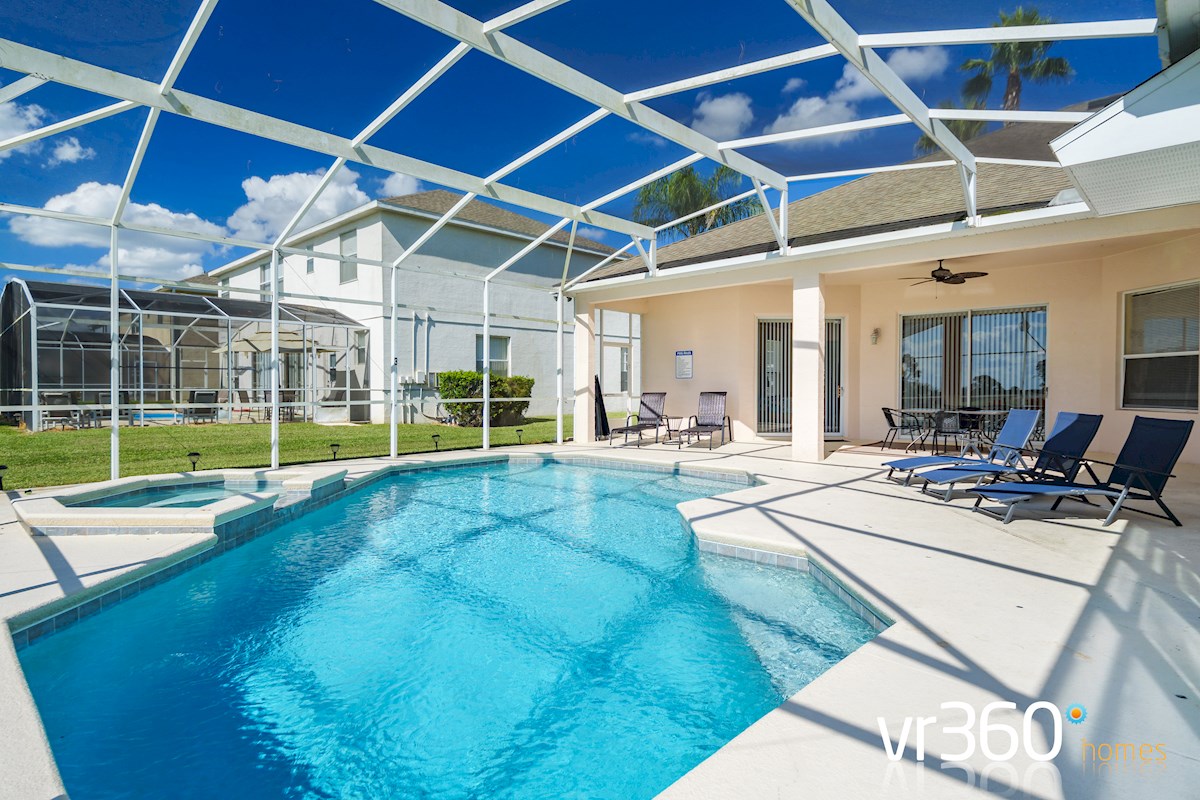 Highlands Reserve | 5 Bed 3 Bath Villa | Stunning Pool Views